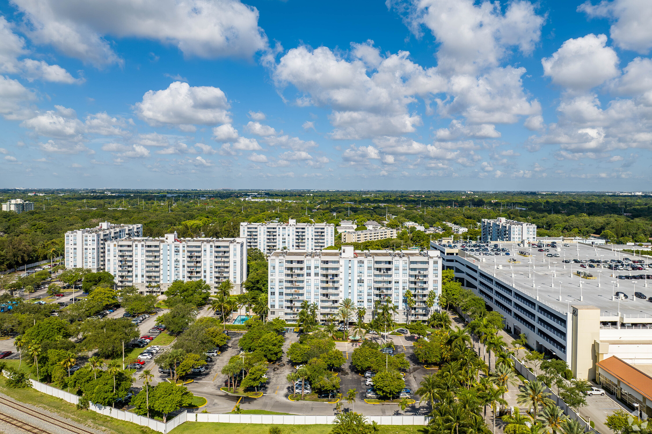 Neighborhood - Aliro Apartments